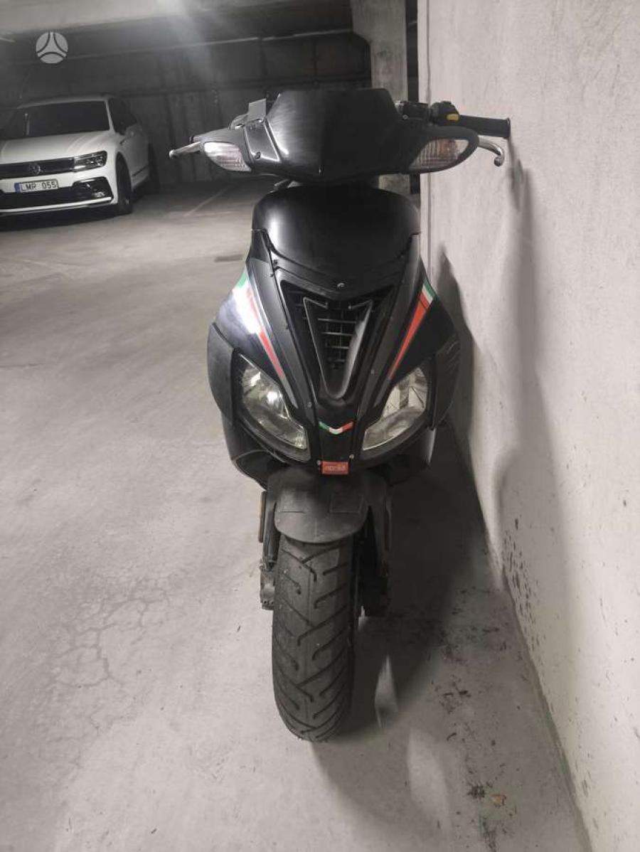 Aprilia SR 2012 Viļņa, ar dzinēja tilpumu 0.00 L un nobraukumu 24 tūkst. km par 1150 €, foto 3 vietnē AUTOMOTO.COM.LV