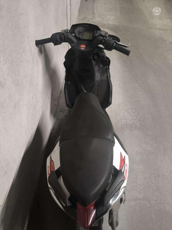 Aprilia SR 2012 in Vilnius, with an engine capacity of 0.00 L and mileage of 24 thousand km for 1150 €, photo 4 on AUTOMOTO.COM.LV
