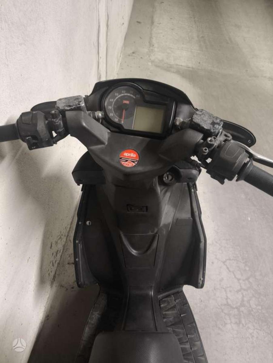Aprilia SR 2012 Viļņa, ar dzinēja tilpumu 0.00 L un nobraukumu 24 tūkst. km par 1150 €, foto 6 vietnē AUTOMOTO.COM.LV