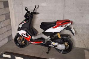 Aprilia SR 2012 in Vilnius, with an engine capacity of 49.00 L and mileage of 23 thousand km for 2250 €, photo  on AUTOMOTO.COM.LV