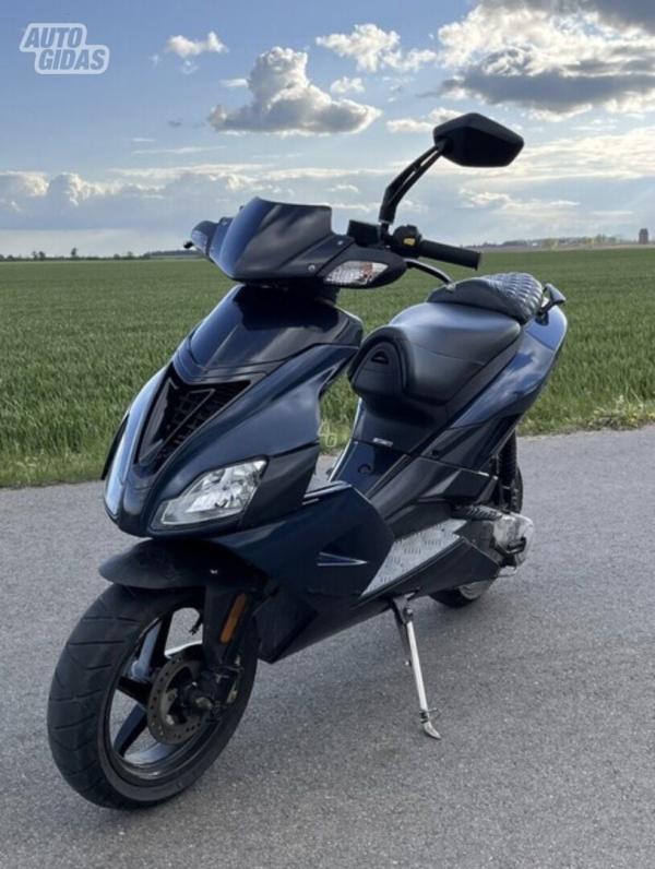 Aprilia SR 2013 Viļņa, ar dzinēja tilpumu 0.07 L un nobraukumu 23 tūkst. km par 1750 €, foto 2 vietnē AUTOMOTO.COM.LV