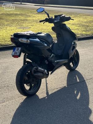 Aprilia SR 2013 Viļņa, ar dzinēja tilpumu 0.07 L un nobraukumu 23 tūkst. km par 1750 €, foto 3 vietnē AUTOMOTO.COM.LV