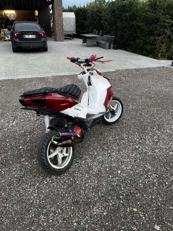 Aprilia SR 2013 Kauņa, ar dzinēja tilpumu 70.00 L un nobraukumu 30 tūkst. km par 1699 €, foto 7 vietnē AUTOMOTO.COM.LV