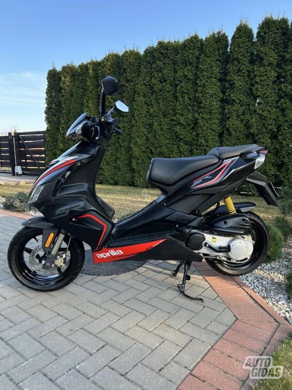 Aprilia SR 2014 Marijampole, ar dzinēja tilpumu 0.00 L un nobraukumu 0 tūkst. km par 1500 €, foto 3 vietnē AUTOMOTO.COM.LV