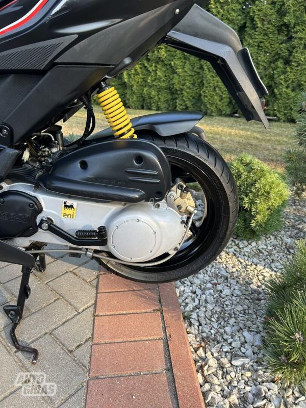 Aprilia SR 2014 Marijampole, ar dzinēja tilpumu 0.00 L un nobraukumu 0 tūkst. km par 1500 €, foto 7 vietnē AUTOMOTO.COM.LV