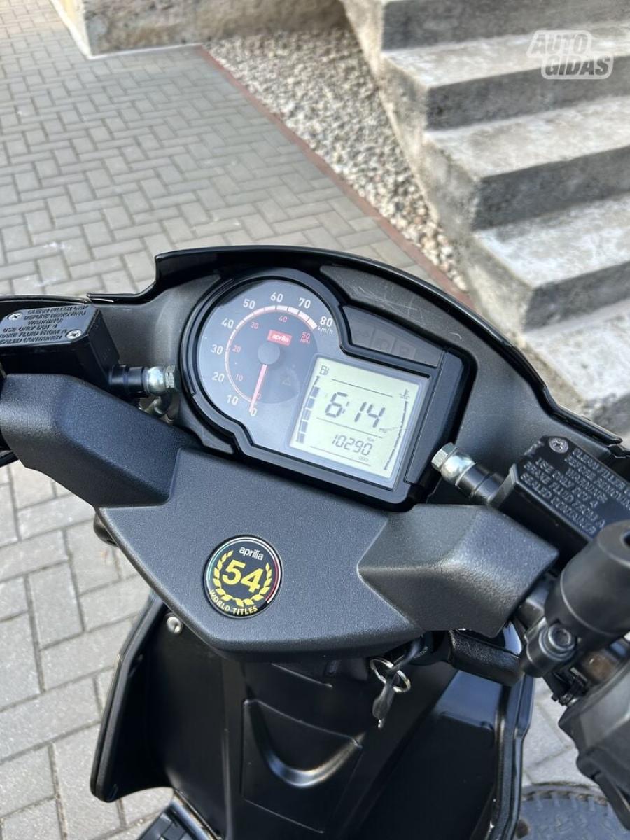 Aprilia SR 2014 Marijampole, ar dzinēja tilpumu 0.00 L un nobraukumu 0 tūkst. km par 1500 €, foto 12 vietnē AUTOMOTO.COM.LV