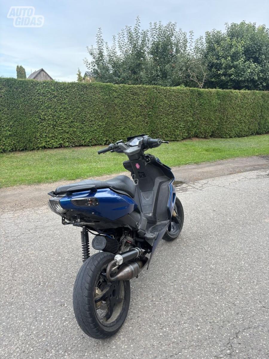 Aprilia SR 2014 in Kaunas, with an engine capacity of 0.00 L and mileage of 0 thousand km for 1700 €, photo 4 on AUTOMOTO.COM.LV