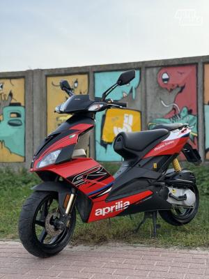 Aprilia SR 2014 Klaipėda, ar dzinēja tilpumu 0.05 L un nobraukumu 16 tūkst. km par 1799 €, foto 3 vietnē AUTOMOTO.COM.LV