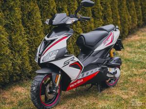 Aprilia SR 2015 in Klaipeda, with an engine capacity of 0.00 L and mileage of 0 thousand km for 1449 €, photo  on AUTOMOTO.COM.LV