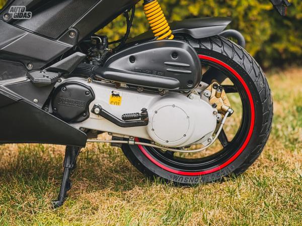 Aprilia SR 2015 Klaipėda, ar dzinēja tilpumu 0.00 L un nobraukumu 0 tūkst. km par 1449 €, foto 8 vietnē AUTOMOTO.COM.LV