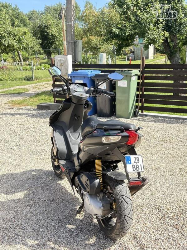 Aprilia SR 2015 in Radviliskis, with an engine capacity of 0.00 L and mileage of 0 thousand km for 1330 €, photo 2 on AUTOMOTO.COM.LV