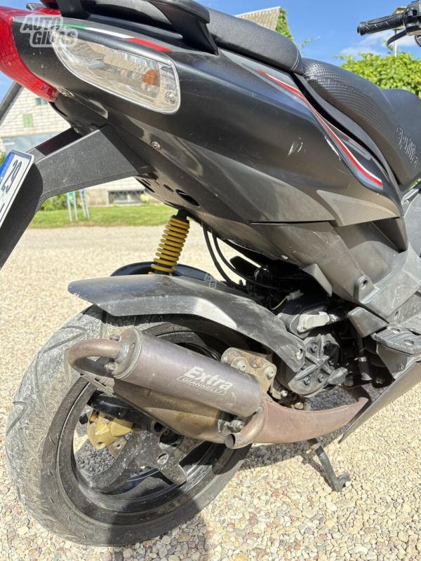 Aprilia SR 2015 in Radviliskis, with an engine capacity of 0.00 L and mileage of 0 thousand km for 1330 €, photo 3 on AUTOMOTO.COM.LV