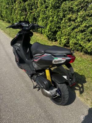 Aprilia SR 2015 in Kaunas, with an engine capacity of 50.00 L and mileage of 10 thousand km for 1650 €, photo 3 on AUTOMOTO.COM.LV