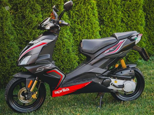 Aprilia SR 2016 in Klaipeda, with an engine capacity of 49.00 L and mileage of 9 thousand km for 1699 €, photo 2 on AUTOMOTO.COM.LV