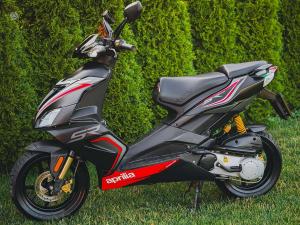 Aprilia SR 2016 in Klaipeda, with an engine capacity of 49.00 L and mileage of 9 thousand km for 1699 €, photo 3 on AUTOMOTO.COM.LV