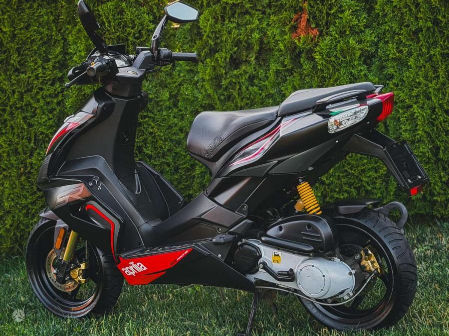 Aprilia SR 2016 in Klaipeda, with an engine capacity of 49.00 L and mileage of 9 thousand km for 1699 €, photo 4 on AUTOMOTO.COM.LV