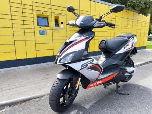 Aprilia SR 2016 in Panevezys, with an engine capacity of 50.00 L and mileage of 10 thousand km for 2150 €, photo  on AUTOMOTO.COM.LV