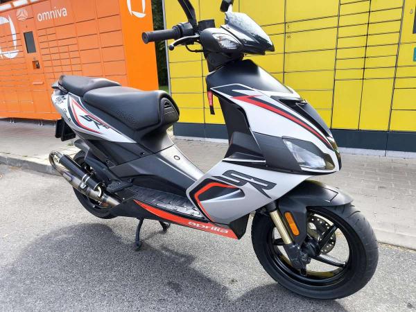 Aprilia SR 2016 Panevēža, ar dzinēja tilpumu 50.00 L un nobraukumu 10 tūkst. km par 2150 €, foto 3 vietnē AUTOMOTO.COM.LV