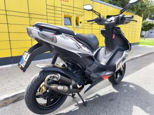 Aprilia SR 2016 in Panevezys, with an engine capacity of 50.00 L and mileage of 10 thousand km for 2150 €, photo 5 on AUTOMOTO.COM.LV