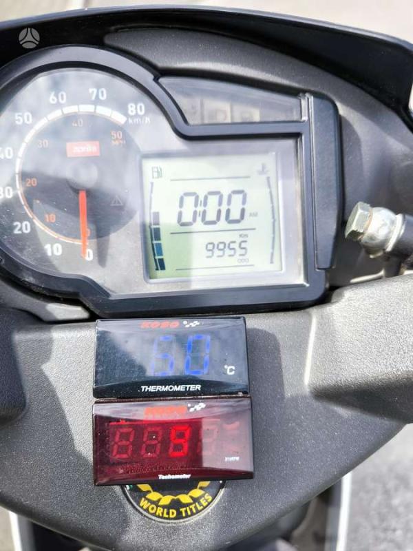 Aprilia SR 2016 Panevēža, ar dzinēja tilpumu 50.00 L un nobraukumu 10 tūkst. km par 2150 €, foto 6 vietnē AUTOMOTO.COM.LV