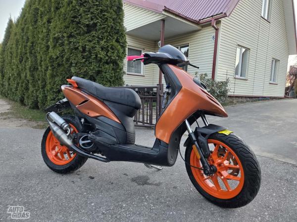 Aprilia SR 2017 in Vilnius, with an engine capacity of 0.00 L and mileage of 0 thousand km for 1550 €, photo 2 on AUTOMOTO.COM.LV