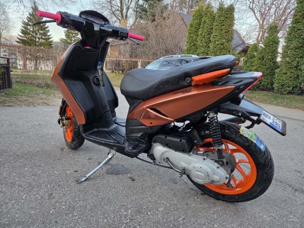 Aprilia SR 2017 in Vilnius, with an engine capacity of 0.00 L and mileage of 0 thousand km for 1550 €, photo 3 on AUTOMOTO.COM.LV