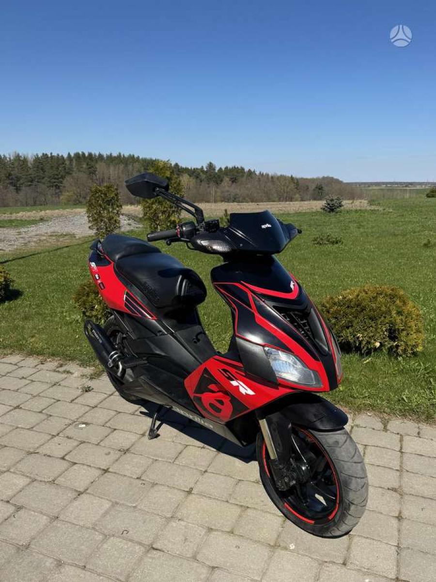 Aprilia SR 2017 Alīta, ar dzinēja tilpumu 49.00 L un nobraukumu 23 tūkst. km par 2000 €, foto 10 vietnē AUTOMOTO.COM.LV
