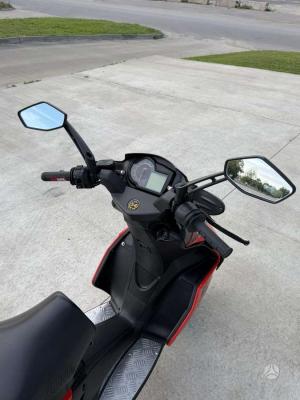 Aprilia SR 2017 Panevēža, ar dzinēja tilpumu 50.00 L un nobraukumu 7 tūkst. km par 1850 €, foto 11 vietnē AUTOMOTO.COM.LV