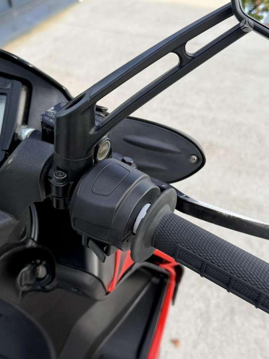 Aprilia SR 2017 Panevēža, ar dzinēja tilpumu 50.00 L un nobraukumu 7 tūkst. km par 1850 €, foto 16 vietnē AUTOMOTO.COM.LV