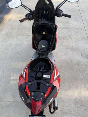 Aprilia SR 2017 Panevēža, ar dzinēja tilpumu 50.00 L un nobraukumu 7 tūkst. km par 1850 €, foto 17 vietnē AUTOMOTO.COM.LV