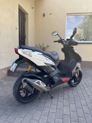 Aprilia SR 2018 in Klaipeda, with an engine capacity of 50.00 L and mileage of 7 thousand km for 1650 €, photo 5 on AUTOMOTO.COM.LV