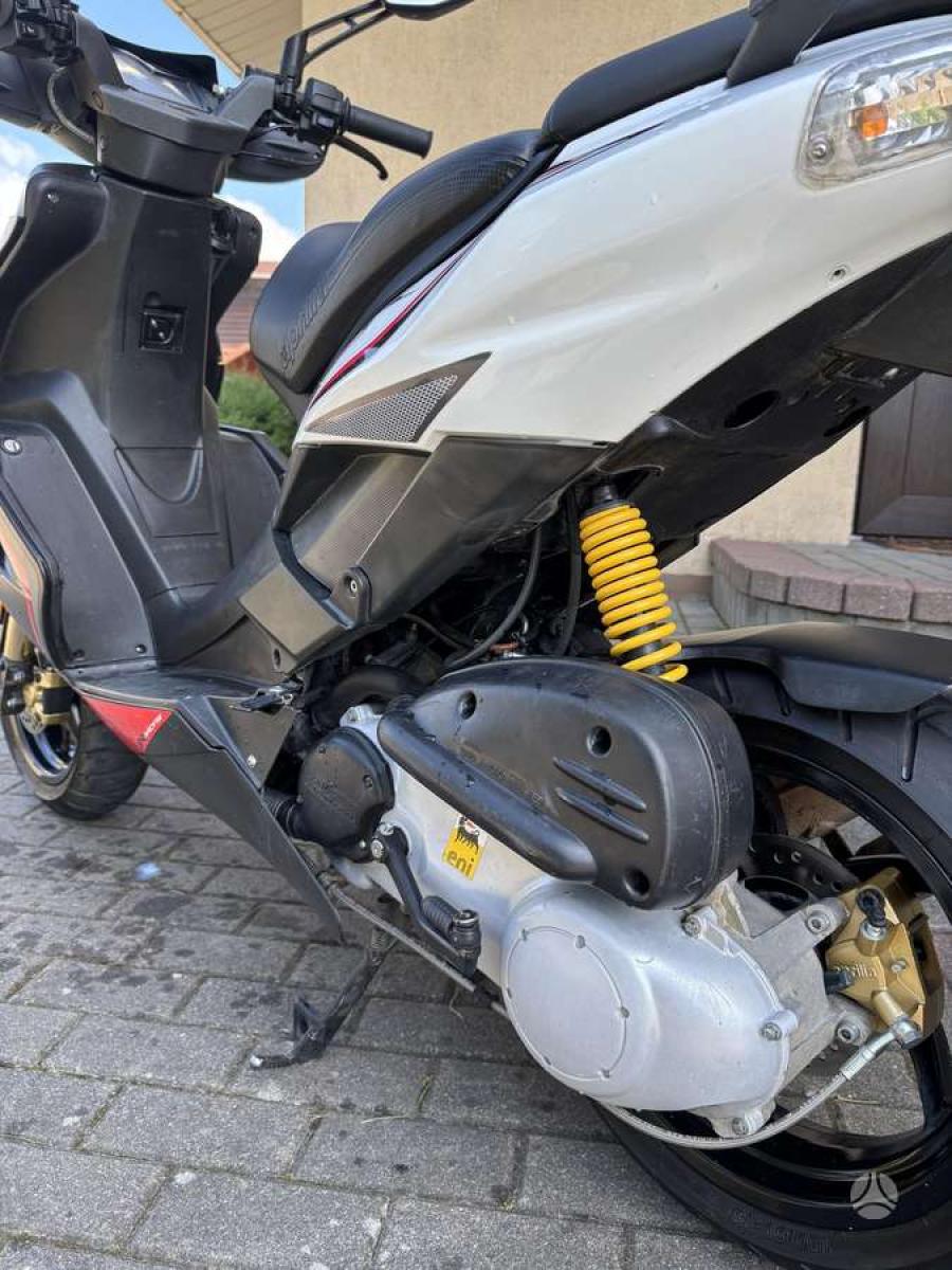 Aprilia SR 2018 in Klaipeda, with an engine capacity of 50.00 L and mileage of 7 thousand km for 1650 €, photo 11 on AUTOMOTO.COM.LV
