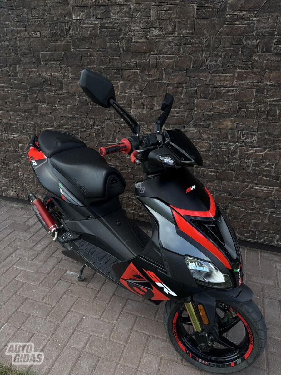 Aprilia SR 2018 Šauļi, ar dzinēja tilpumu 0.05 L un nobraukumu 11 tūkst. km par 2000 €, foto 1 vietnē AUTOMOTO.COM.LV