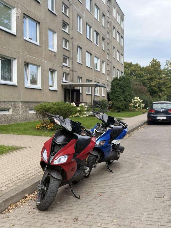 Aprilia SR 2018 in Silute, with an engine capacity of 49.00 L and mileage of 14 thousand km for 1900 €, photo 3 on AUTOMOTO.COM.LV