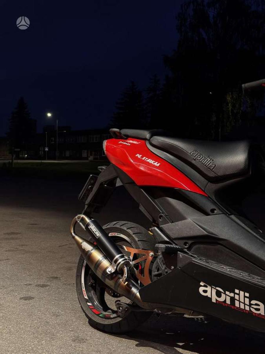 Aprilia SR 2018 in Silute, with an engine capacity of 49.00 L and mileage of 14 thousand km for 1900 €, photo 6 on AUTOMOTO.COM.LV