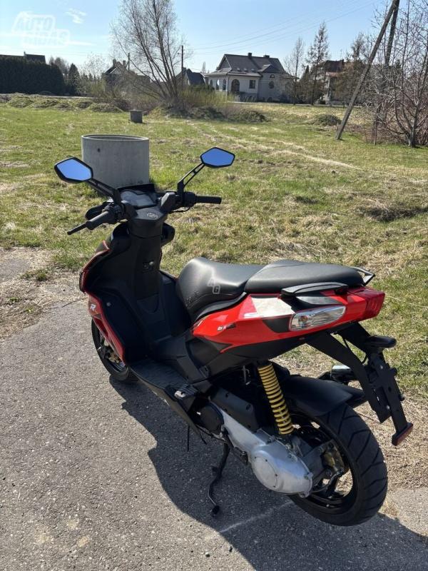 Aprilia SR 2019 in Kaunas, with an engine capacity of 0.05 L and mileage of 3 thousand km for 2050 €, photo 3 on AUTOMOTO.COM.LV