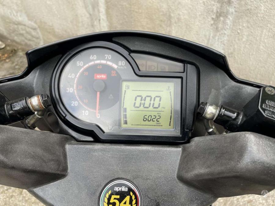 Aprilia SR 2019 in Vilnius, with an engine capacity of 49.00 L and mileage of 6 thousand km for 2050 €, photo 7 on AUTOMOTO.COM.LV