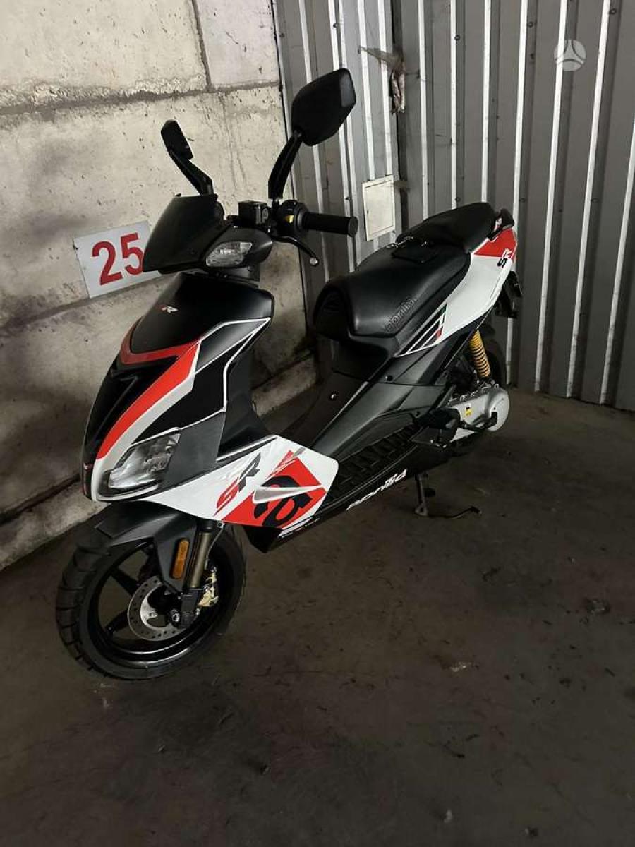 Aprilia SR 2020 in Kaunas, with an engine capacity of 49.00 L and mileage of 9 thousand km for 2150 €, photo 1 on AUTOMOTO.COM.LV
