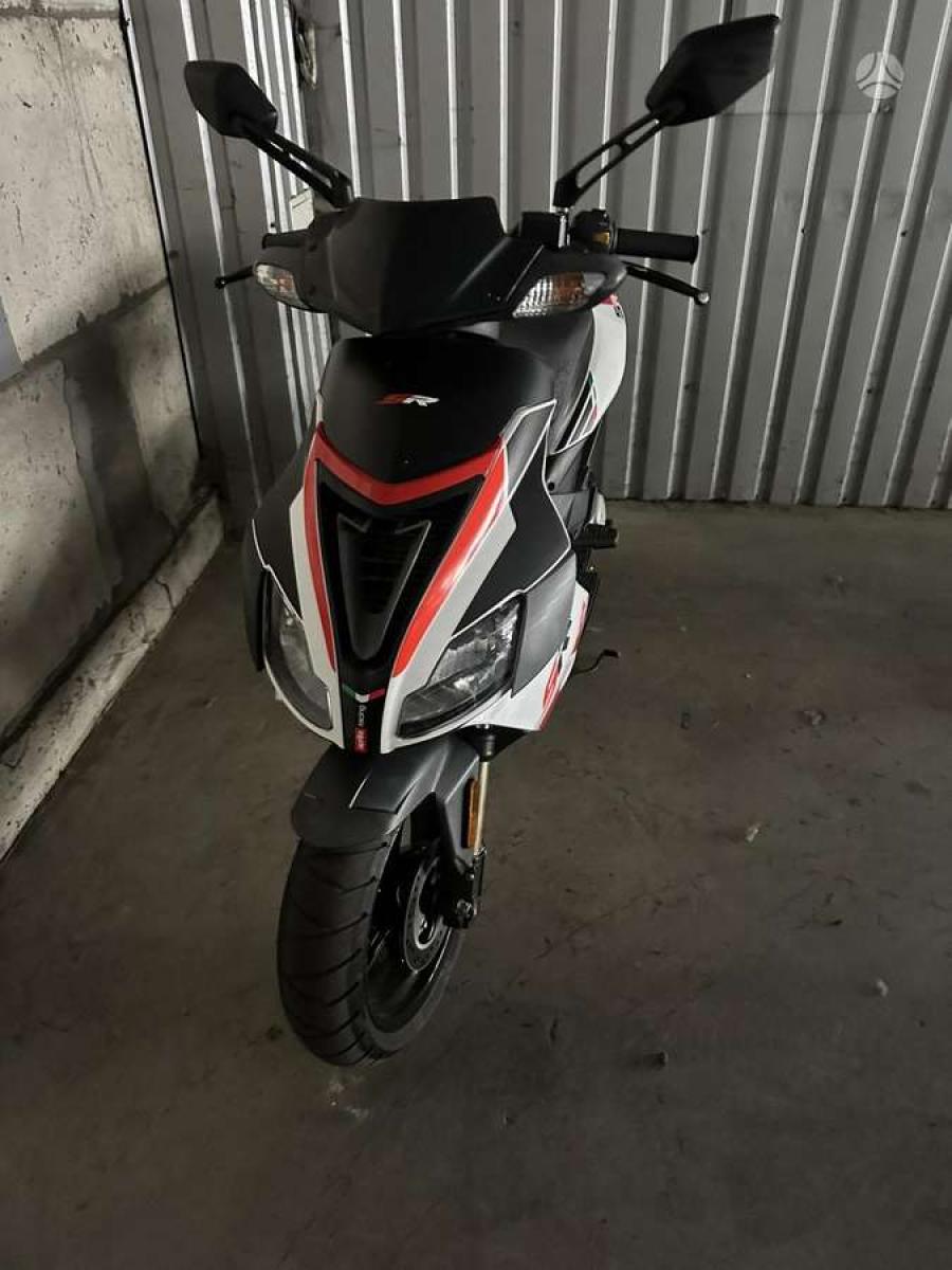Aprilia SR 2020 in Kaunas, with an engine capacity of 49.00 L and mileage of 9 thousand km for 2150 €, photo 3 on AUTOMOTO.COM.LV