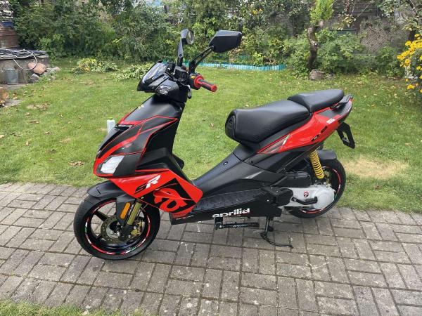 Aprilia SR 2020 Kauņa, ar dzinēja tilpumu 49.00 L un nobraukumu 15 tūkst. km par 1850 €, foto 2 vietnē AUTOMOTO.COM.LV