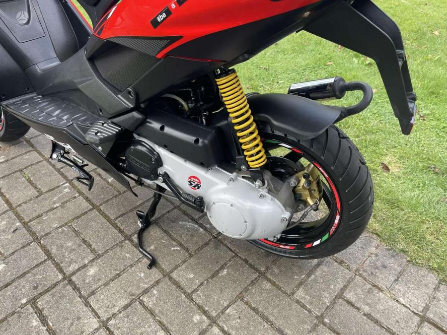 Aprilia SR 2020 Kauņa, ar dzinēja tilpumu 49.00 L un nobraukumu 15 tūkst. km par 1850 €, foto 8 vietnē AUTOMOTO.COM.LV