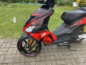 Aprilia SR 2020 Kauņa, ar dzinēja tilpumu 49.00 L un nobraukumu 15 tūkst. km par 1850 €, foto 10 vietnē AUTOMOTO.COM.LV