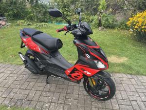 Aprilia SR 2020 Kauņa, ar dzinēja tilpumu 49.00 L un nobraukumu 15 tūkst. km par 1850 €, foto 12 vietnē AUTOMOTO.COM.LV