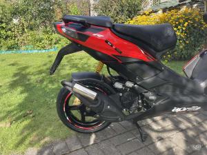 Aprilia SR 2020 Kauņa, ar dzinēja tilpumu 49.00 L un nobraukumu 15 tūkst. km par 1850 €, foto 15 vietnē AUTOMOTO.COM.LV