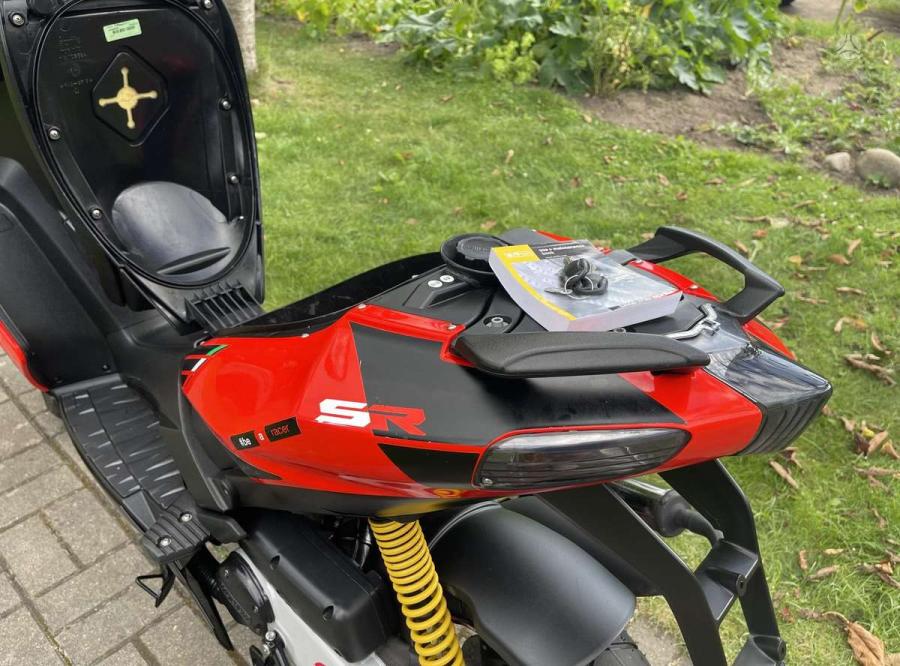 Aprilia SR 2020 Kauņa, ar dzinēja tilpumu 49.00 L un nobraukumu 15 tūkst. km par 1850 €, foto 22 vietnē AUTOMOTO.COM.LV