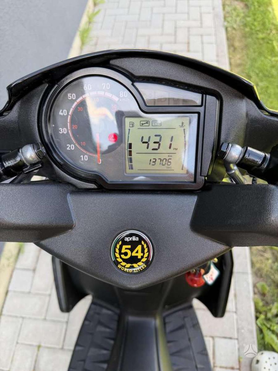 Aprilia SR 2020 in Utena, with an engine capacity of 49.00 L and mileage of 14 thousand km for 1650 €, photo 10 on AUTOMOTO.COM.LV