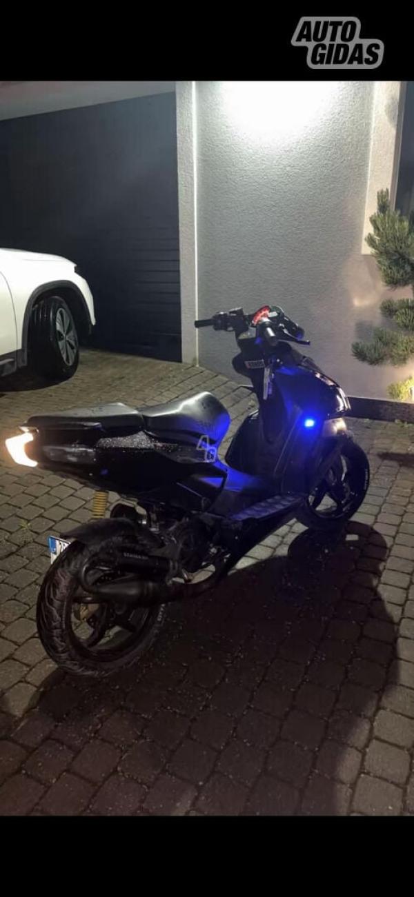 Aprilia SR 2020 Palanga, ar dzinēja tilpumu 0.00 L un nobraukumu 0 tūkst. km par 1600 €, foto 6 vietnē AUTOMOTO.COM.LV