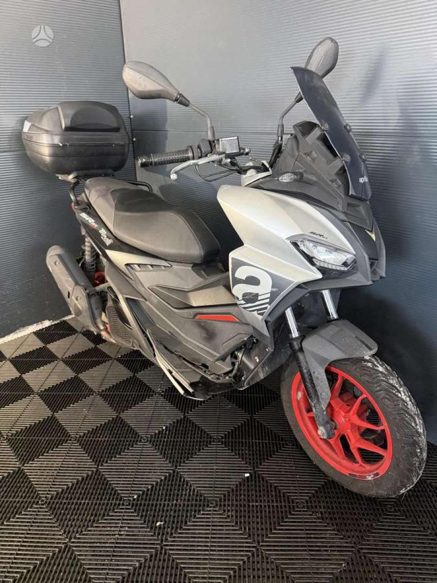 Aprilia SR 2022 in Taurage, with an engine capacity of 0.13 L and mileage of 40 thousand km for 1350 €, photo 1 on AUTOMOTO.COM.LV