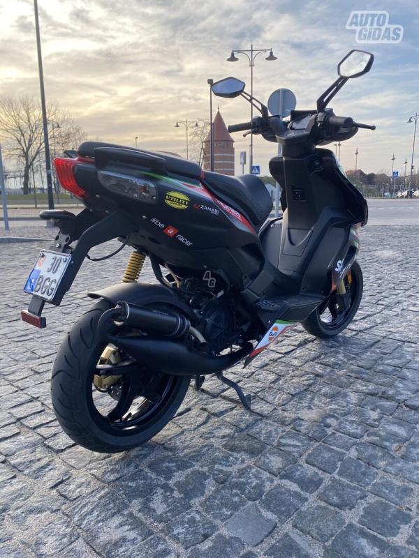 Aprilia SR 2022 in Klaipeda, with an engine capacity of 0.00 L and mileage of 0 thousand km for 2300 €, photo 3 on AUTOMOTO.COM.LV