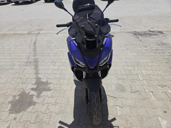 Aprilia SR 2022 Viļņa, ar dzinēja tilpumu 0.13 L un nobraukumu 8 tūkst. km par 2450 €, foto 3 vietnē AUTOMOTO.COM.LV